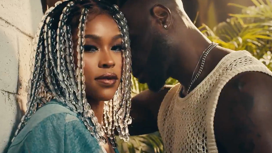 Simply Rayne - FWU - Spittn Image